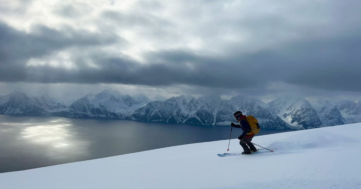 Off-Piste Skiing | The Ultimate Guide - An Aimless Walk