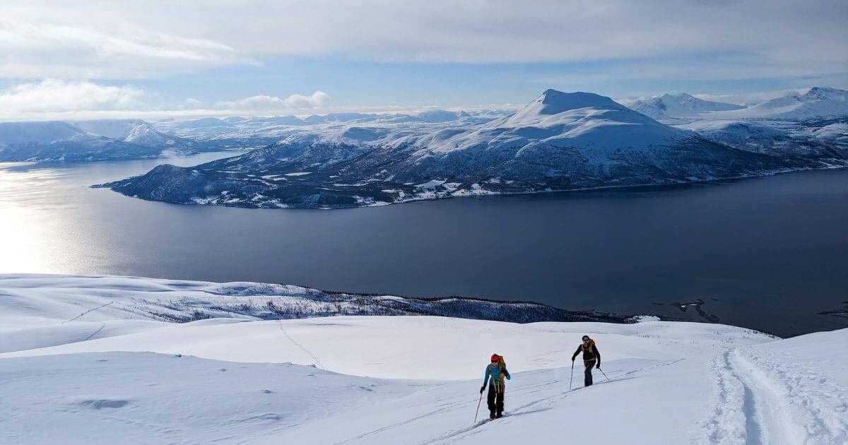 Off-Piste Skiing | The Ultimate Guide - An Aimless Walk